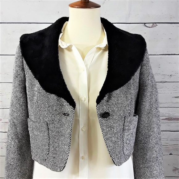 Sandra | Jackets & Coats | Cropped Faux Fur Collared Jacket Size 4 ...